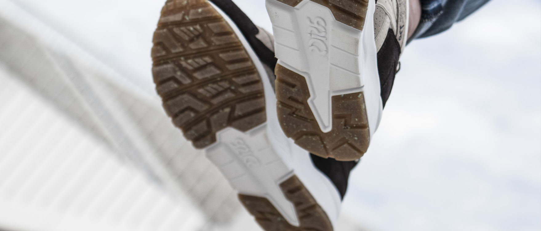 No Name Studio 🌍 Freelance Designer & Filmmaker